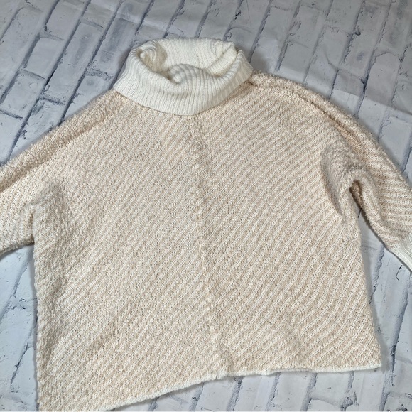 moon & madison | Sweaters | Moon Madison Sweater Womens M Cream And Tan ...